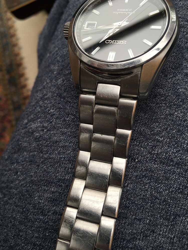 Krassen geven karakter. Hoeveel karakter heeft jouw horloge? - Algemene ...