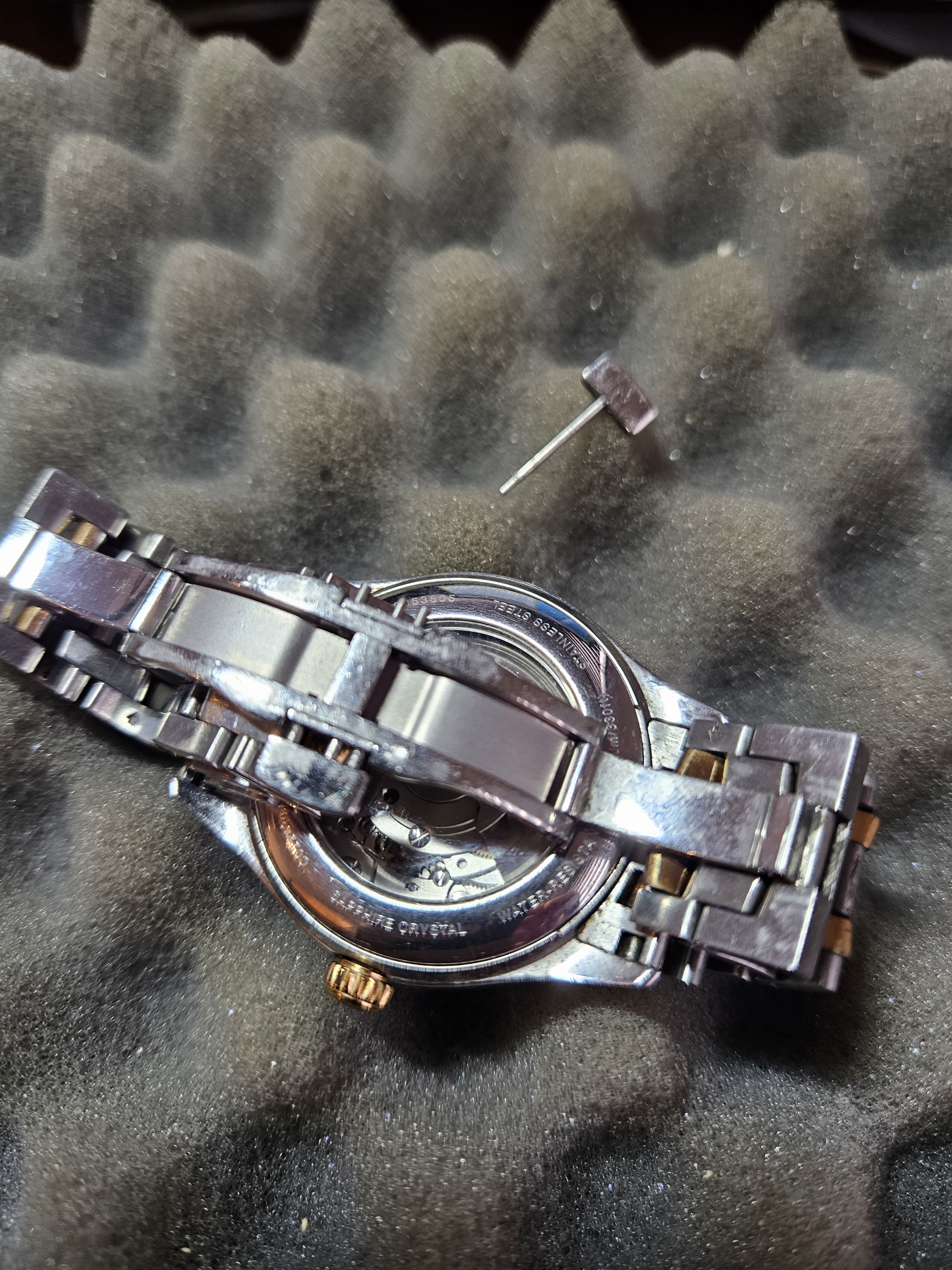 Certina DS-4 Bicolor schakelband vlindersluiting kapot? - Techniek ...