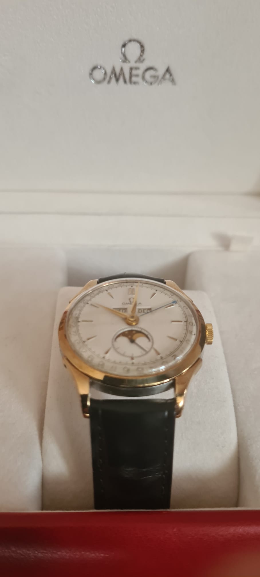 Omega cosmic triple date moonphase 1947 - Vragen over echtheid, type ...